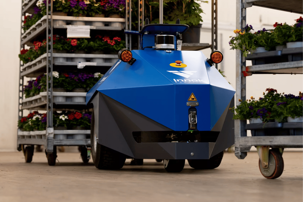 INDUROS - The autonomous transport robot | Innok Robotics